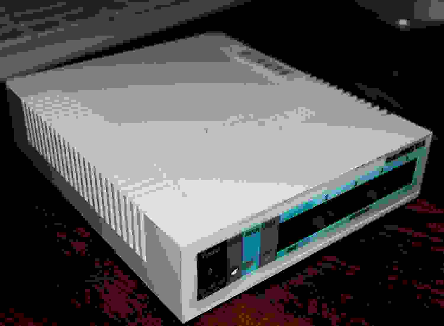 MikroTik RB751G-2HnD на RouterOS - домашний маршрутизатор из коробки не ...